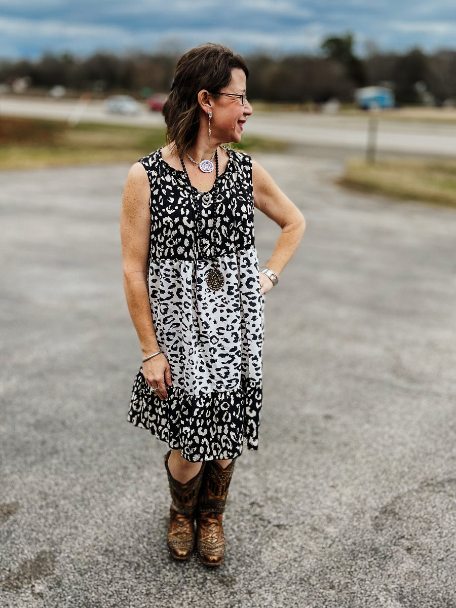 Sassy and Spotted Women’s Dress – Flint Gypsies